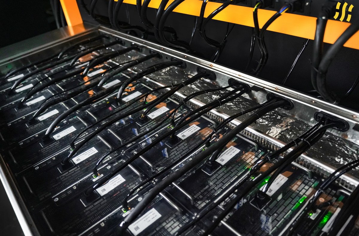 Fog Hashing M20 Immersion Cooling Model | Coin Mining Central